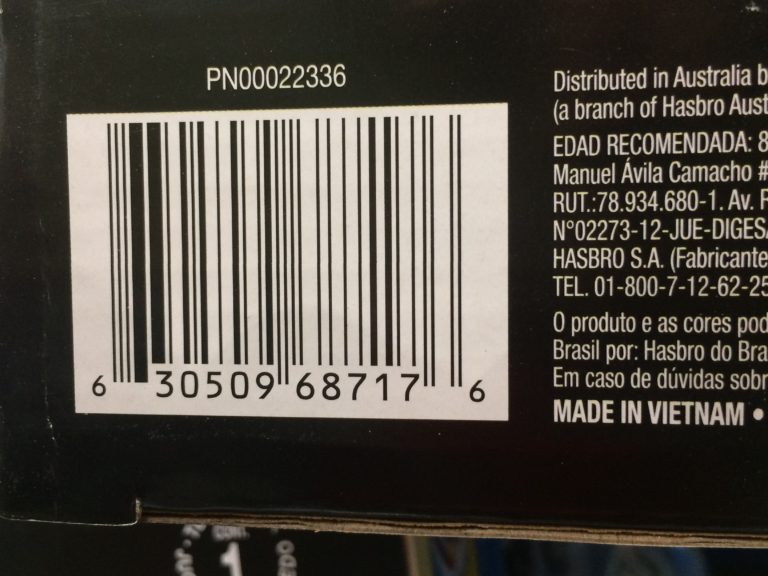 Costco-1140416-Beyblade-Burst-Revolution-Shadow-Snake-Pit-bar ...